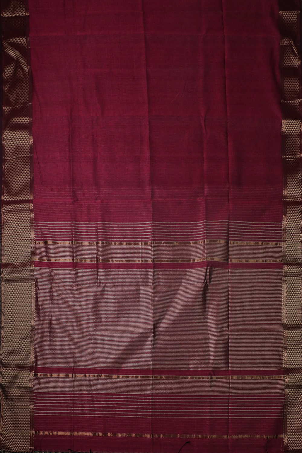Buy Rouge Pink Maheshwari Silk Cotton saree at Matkatus