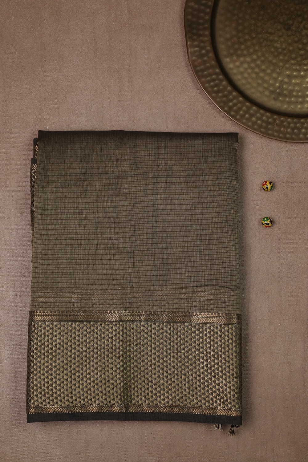 Buy Stripes on Grey Maheshwari Silk Cotton saree at Matkatus