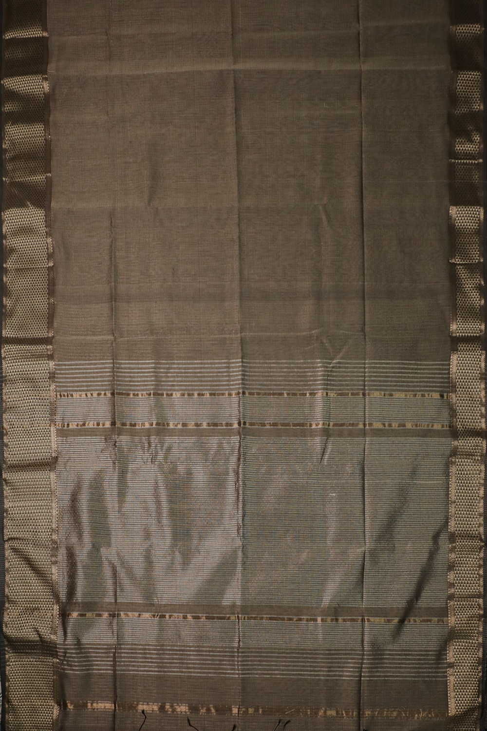 Buy Stripes on Grey Maheshwari Silk Cotton saree at Matkatus