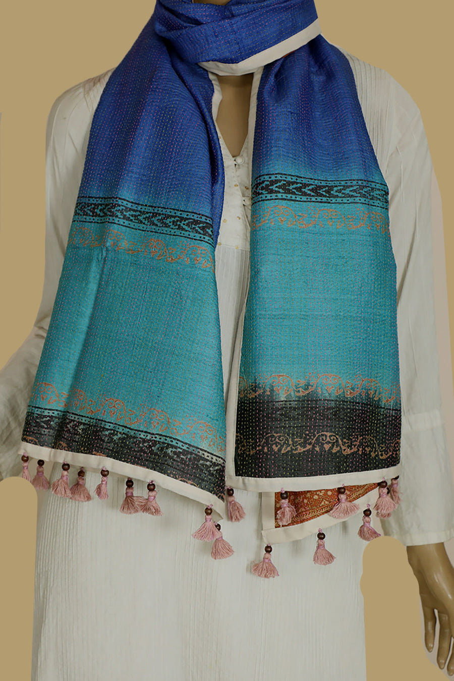Embroidered Scarf - Buy Hand Embroidered Scarves at Matkatus Online